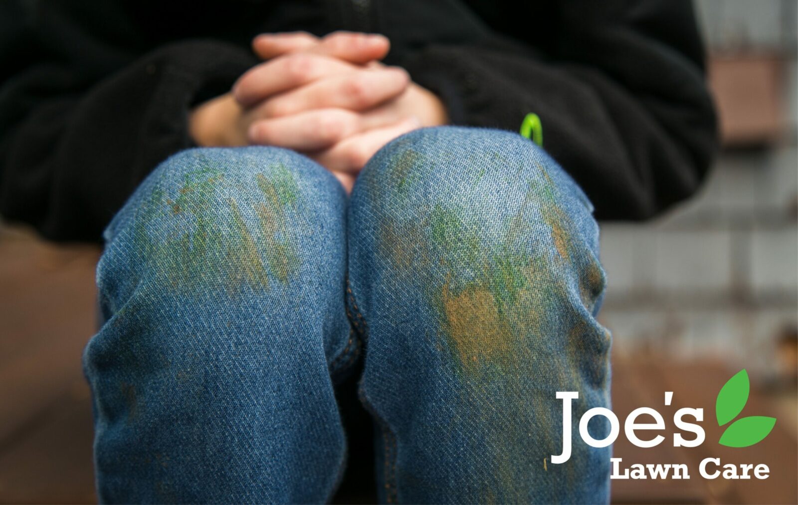 4 Ways To Remove Grass Stains - Joe's Lawn Care